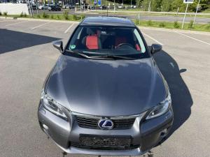Lexus CT 200h 2012 in Vilnius, with an engine capacity of 1.80 L and mileage of 241 thousand km for 8200 €, photo 4 on AUTOMOTO.COM.LV