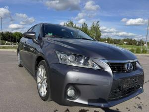 Lexus CT 200h 2012 in Vilnius, with an engine capacity of 1.80 L and mileage of 241 thousand km for 8200 €, photo 5 on AUTOMOTO.COM.LV