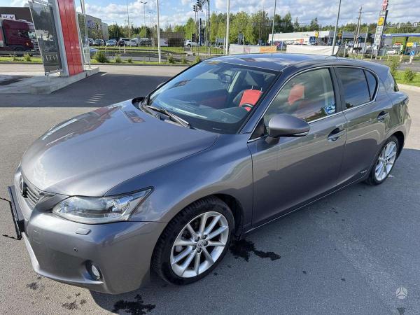 Лексус CT 200h 2012 в Вильнюс, объемом двигателя 1.80 л и пробегом 241 тыс. км за 8200 €, фото 9 на AUTOMOTO.COM.LV