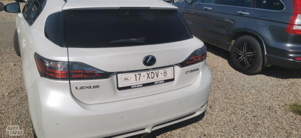 Lexus CT 200h 2012 in Vilnius, with an engine capacity of 1.80 L and mileage of 238 thousand km for 8950 €, photo 3 on AUTOMOTO.COM.LV