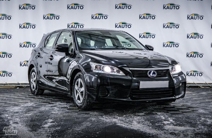 Lexus CT 200h 2013 in Kaunas, with an engine capacity of 1.80 L and mileage of 312 thousand km for 8990 €, photo 2 on AUTOMOTO.COM.LV
