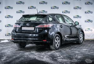 Lexus CT 200h 2013 in Kaunas, with an engine capacity of 1.80 L and mileage of 312 thousand km for 8990 €, photo 3 on AUTOMOTO.COM.LV