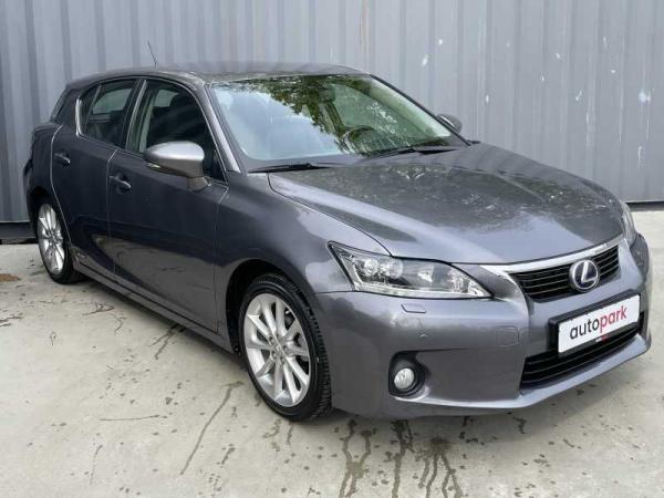 Lexus CT 200h 2013 Viļņa, ar dzinēja tilpumu 1.80 L un nobraukumu 42 tūkst. km par 11500 €, foto 2 vietnē AUTOMOTO.COM.LV