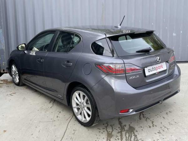 Lexus CT 200h 2013 Viļņa, ar dzinēja tilpumu 1.80 L un nobraukumu 42 tūkst. km par 11500 €, foto 4 vietnē AUTOMOTO.COM.LV