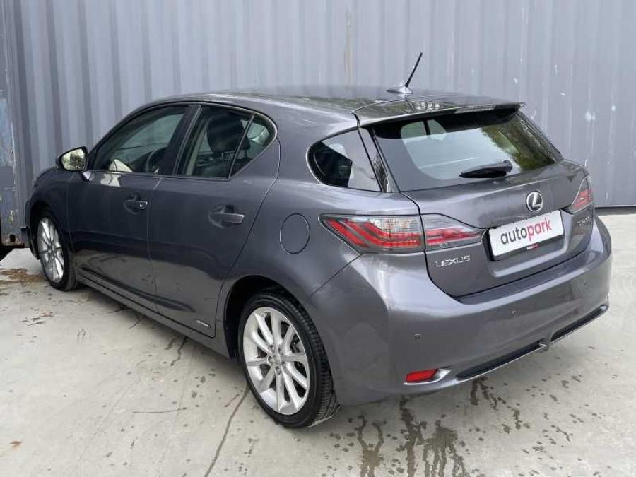 Lexus CT 200h 2013 in Vilnius, with an engine capacity of 1.80 L and mileage of 42 thousand km for 11500 €, photo 5 on AUTOMOTO.COM.LV