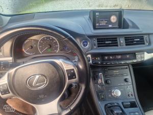 Лексус CT 200h 2013 в Вильнюс, объемом двигателя 1.80 л и пробегом 275 тыс. км за 8150 €, фото 9 на AUTOMOTO.COM.LV