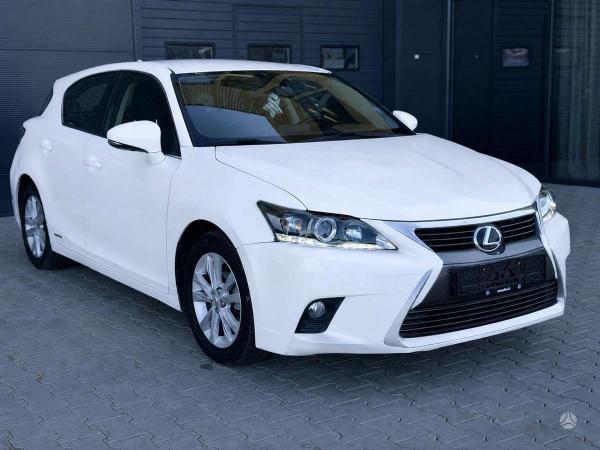 Lexus CT 200h 2014 in Vilnius, with an engine capacity of 1.80 L and mileage of 132 thousand km for 11999 €, photo 6 on AUTOMOTO.COM.LV