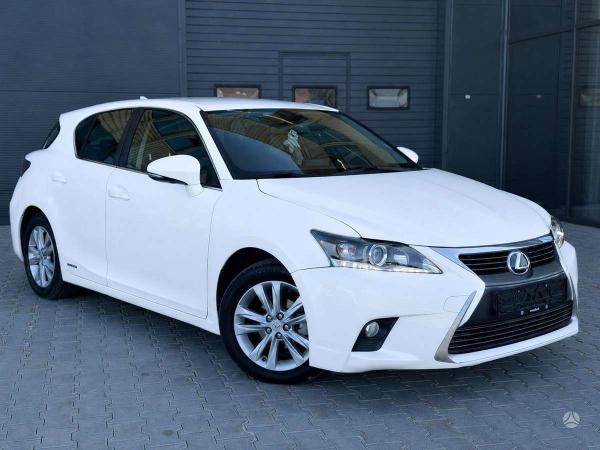 Lexus CT 200h 2014 in Vilnius, with an engine capacity of 1.80 L and mileage of 132 thousand km for 11999 €, photo 7 on AUTOMOTO.COM.LV