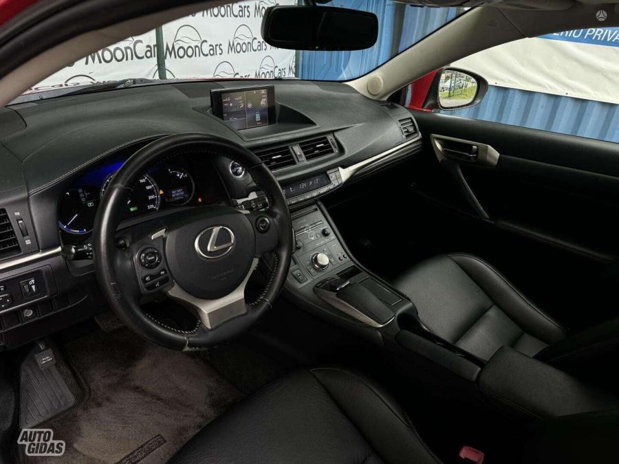 Lexus CT 200h 2015 Viļņa, ar dzinēja tilpumu 1.80 L un nobraukumu 174 tūkst. km par 12300 €, foto 17 vietnē AUTOMOTO.COM.LV