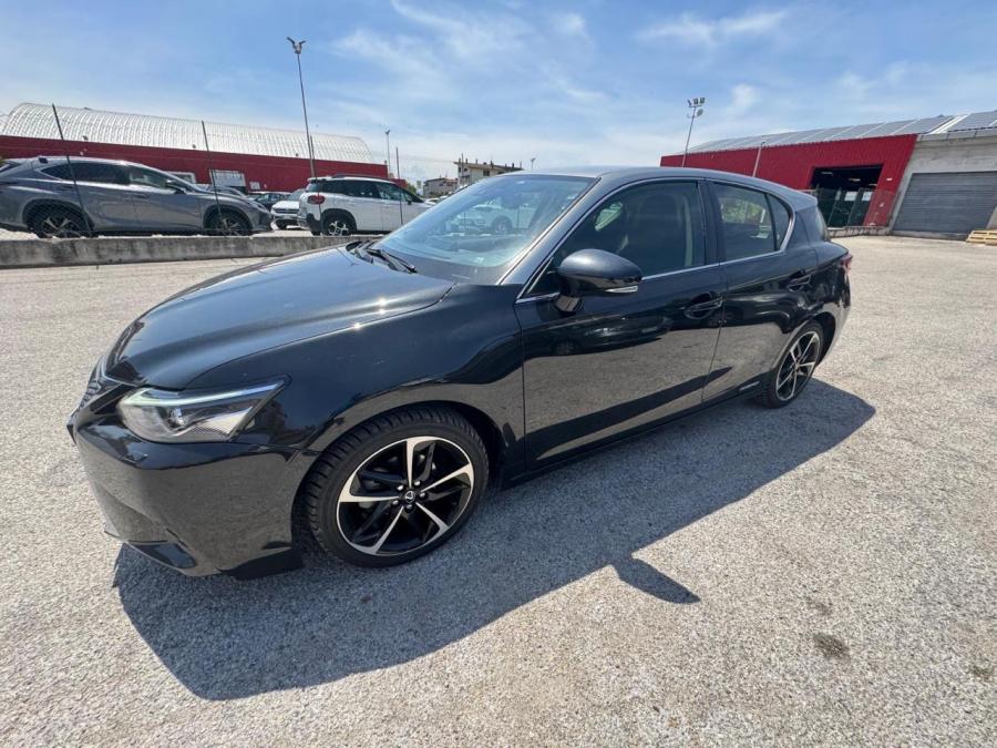 Lexus CT 200h 2018 Kauņa, ar dzinēja tilpumu 1.80 L un nobraukumu 161 tūkst. km par 16300 €, foto 3 vietnē AUTOMOTO.COM.LV