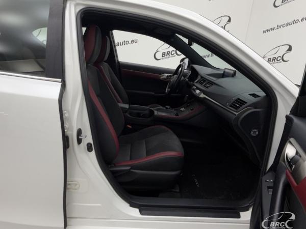 Lexus CT 200h 2020 Viļņa, ar dzinēja tilpumu 1.80 L un nobraukumu 30 tūkst. km par 17900 €, foto 4 vietnē AUTOMOTO.COM.LV