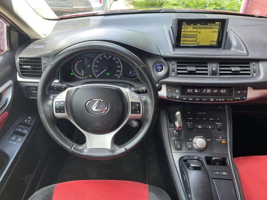 Red Lexus CT 200h 2012 in Vilnius, with an engine capacity of 1.80 L and mileage of 282 thousand km for 7950 €, photo 21 on AUTOMOTO.COM.LV