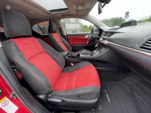 Red Lexus CT 200h 2012 in Vilnius, with an engine capacity of 1.80 L and mileage of 282 thousand km for 7950 €, photo 28 on AUTOMOTO.COM.LV