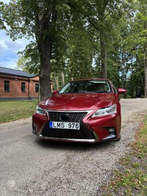 Sarkans Lexus CT 200h 2012 Panevēža, ar dzinēja tilpumu 1.80 L un nobraukumu 107 tūkst. km par 9500 €, foto 3 vietnē AUTOMOTO.COM.LV