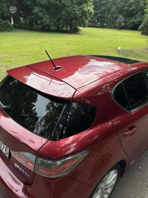 Sarkans Lexus CT 200h 2012 Panevēža, ar dzinēja tilpumu 1.80 L un nobraukumu 107 tūkst. km par 9500 €, foto 11 vietnē AUTOMOTO.COM.LV