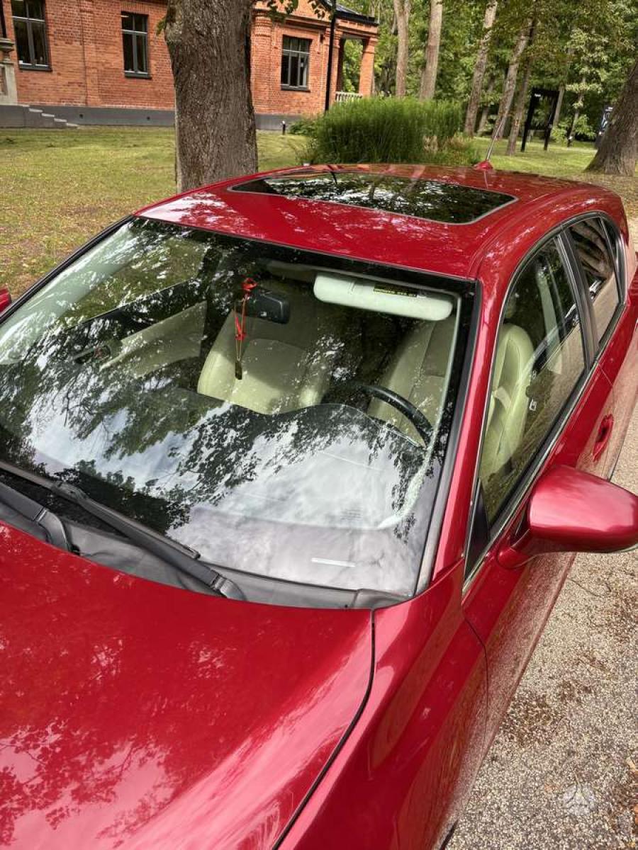 Sarkans Lexus CT 200h 2012 Panevēža, ar dzinēja tilpumu 1.80 L un nobraukumu 107 tūkst. km par 9500 €, foto 12 vietnē AUTOMOTO.COM.LV