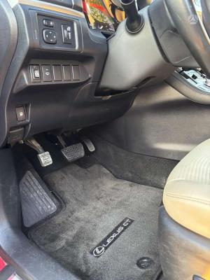 Sarkans Lexus CT 200h 2012 Panevēža, ar dzinēja tilpumu 1.80 L un nobraukumu 107 tūkst. km par 9500 €, foto 25 vietnē AUTOMOTO.COM.LV