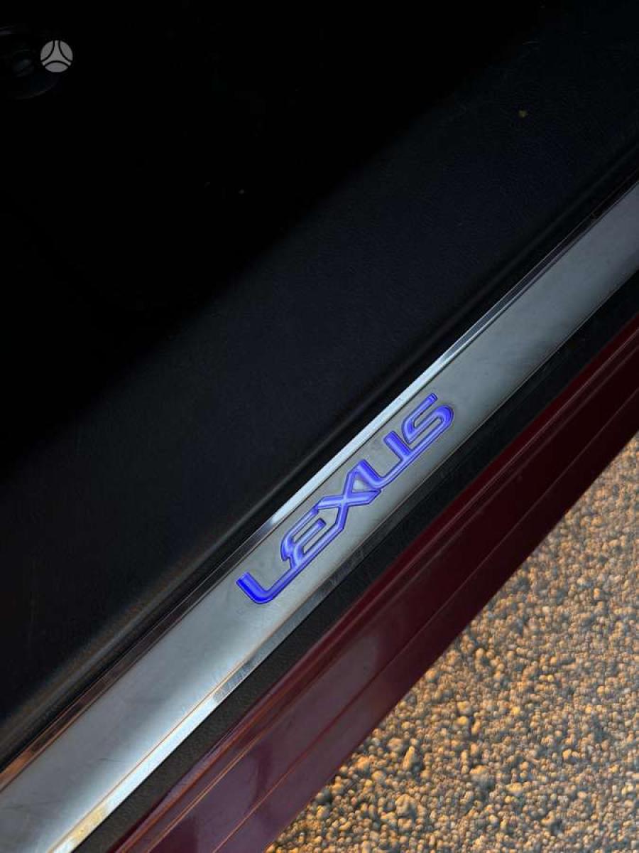 Sarkans Lexus CT 200h 2012 Panevēža, ar dzinēja tilpumu 1.80 L un nobraukumu 107 tūkst. km par 9500 €, foto 30 vietnē AUTOMOTO.COM.LV