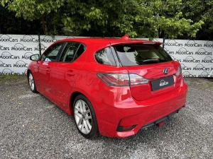 Sarkans Lexus CT 200h 2015 Viļņa, ar dzinēja tilpumu 1.80 L un nobraukumu 174 tūkst. km par 11999 €, foto 8 vietnē AUTOMOTO.COM.LV