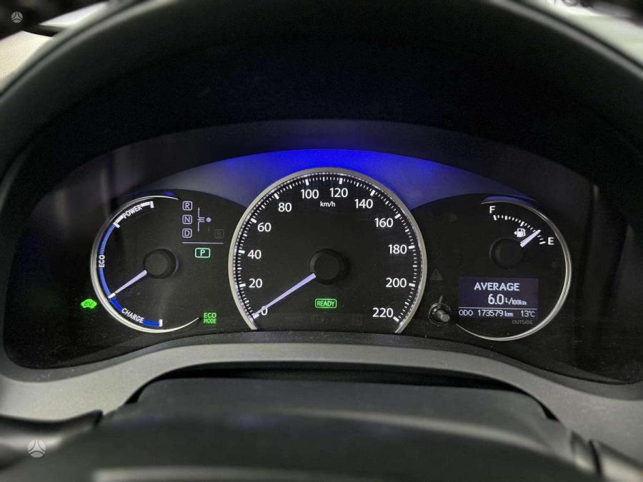 Sarkans Lexus CT 200h 2015 Viļņa, ar dzinēja tilpumu 1.80 L un nobraukumu 174 tūkst. km par 11999 €, foto 16 vietnē AUTOMOTO.COM.LV