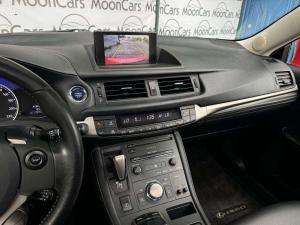 Sarkans Lexus CT 200h 2015 Viļņa, ar dzinēja tilpumu 1.80 L un nobraukumu 174 tūkst. km par 11999 €, foto 19 vietnē AUTOMOTO.COM.LV