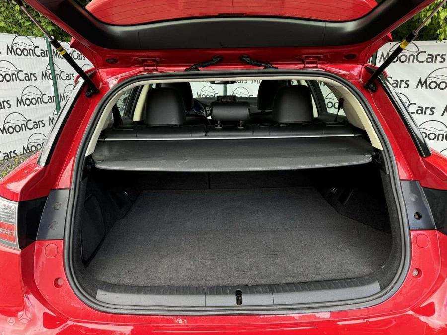 Sarkans Lexus CT 200h 2015 Viļņa, ar dzinēja tilpumu 1.80 L un nobraukumu 174 tūkst. km par 11999 €, foto 21 vietnē AUTOMOTO.COM.LV