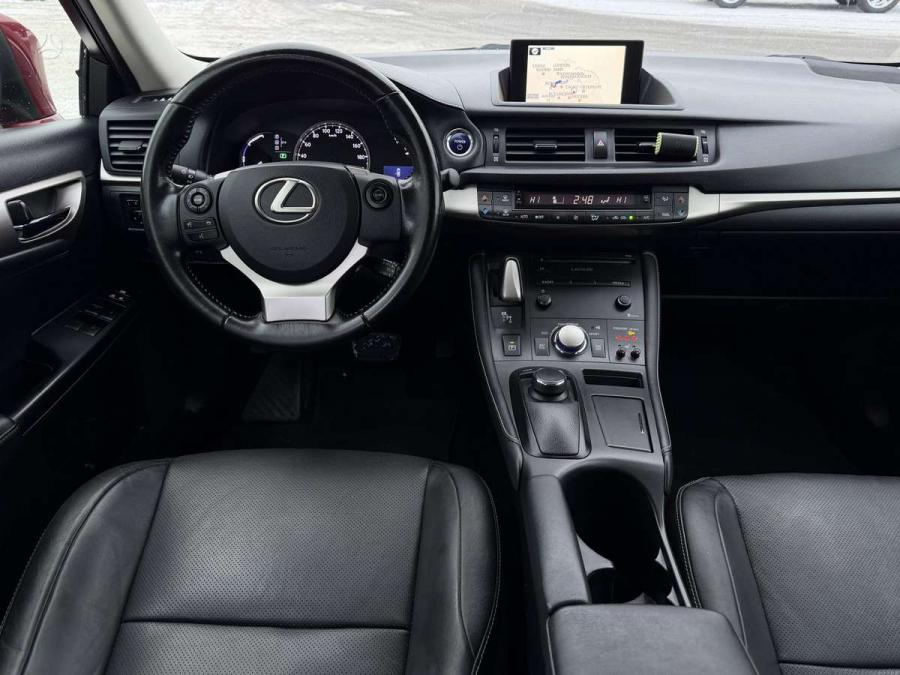 Sarkans Lexus CT 200h 2017 Viļņa, ar dzinēja tilpumu 1.80 L un nobraukumu 107 tūkst. km par 15999 €, foto 12 vietnē AUTOMOTO.COM.LV