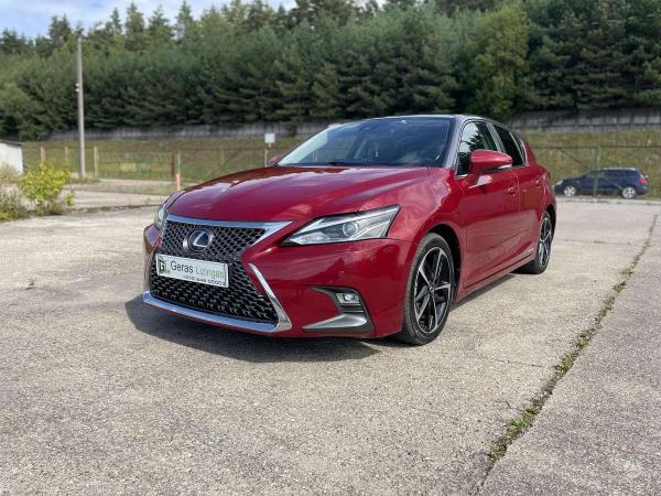 Sarkans Lexus CT 200h 2018 Viļņa, ar dzinēja tilpumu 1.80 L un nobraukumu 141 tūkst. km par 17500 €, foto 1 vietnē AUTOMOTO.COM.LV