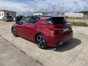 Sarkans Lexus CT 200h 2018 Viļņa, ar dzinēja tilpumu 1.80 L un nobraukumu 141 tūkst. km par 17500 €, foto 8 vietnē AUTOMOTO.COM.LV