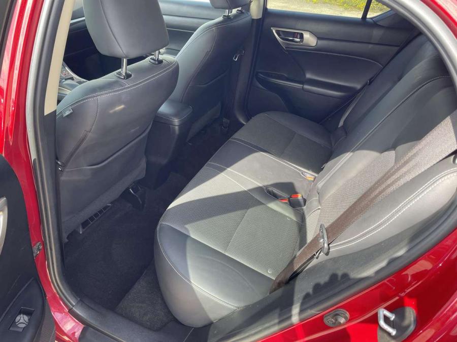 Sarkans Lexus CT 200h 2018 Viļņa, ar dzinēja tilpumu 1.80 L un nobraukumu 141 tūkst. km par 17500 €, foto 15 vietnē AUTOMOTO.COM.LV