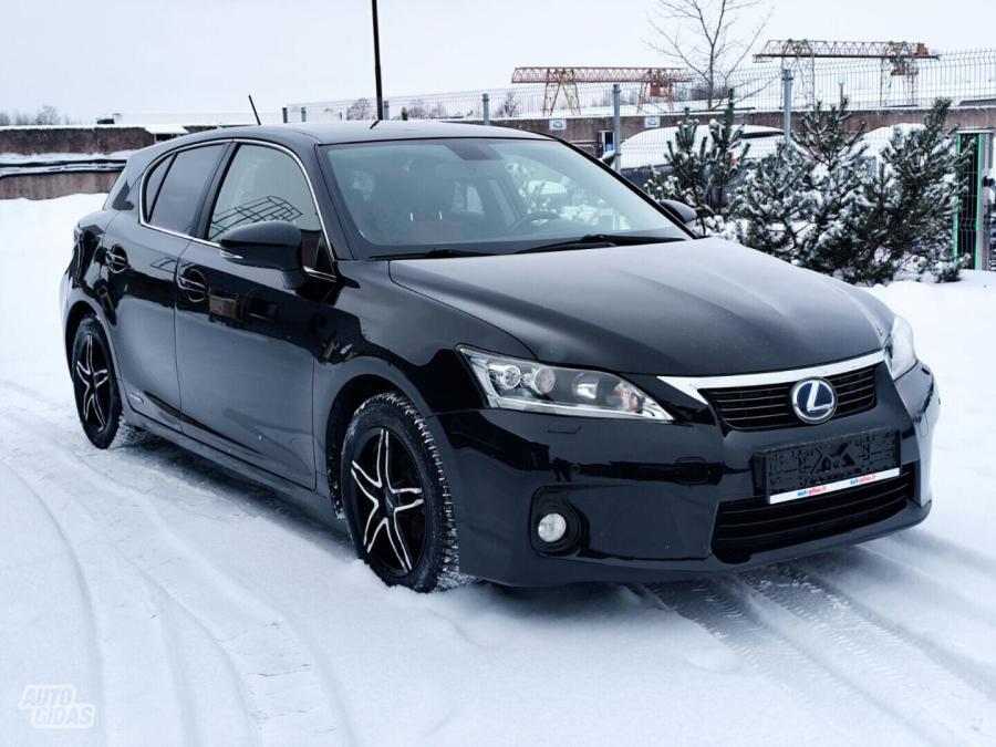 Violets Lexus CT 200h 2011 Šauļi, ar dzinēja tilpumu 1.80 L un nobraukumu 270 tūkst. km par 7950 €, foto 2 vietnē AUTOMOTO.COM.LV