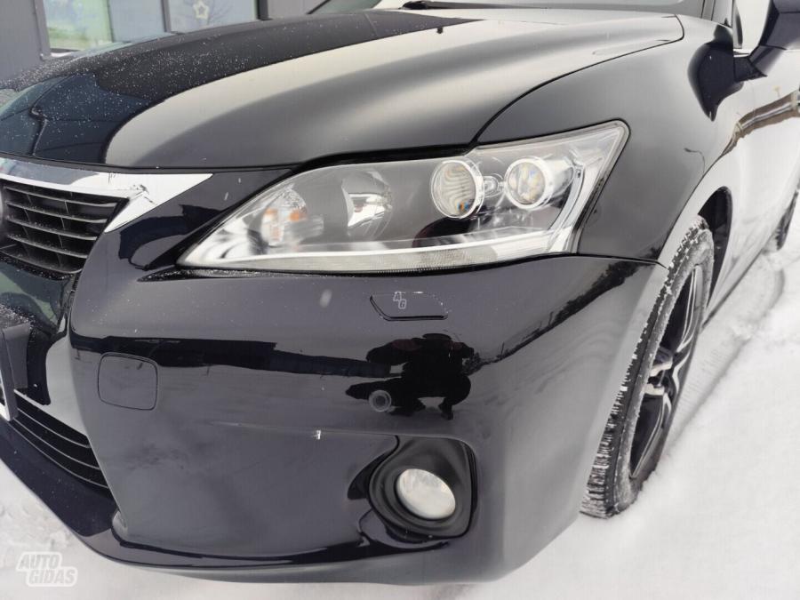 Violets Lexus CT 200h 2011 Šauļi, ar dzinēja tilpumu 1.80 L un nobraukumu 270 tūkst. km par 7950 €, foto 23 vietnē AUTOMOTO.COM.LV
