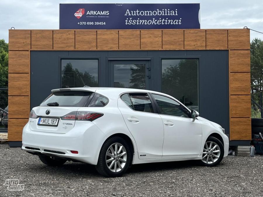 Balts Lexus CT 200h 2011 Kauņa, ar dzinēja tilpumu 1.80 L un nobraukumu 290 tūkst. km par 6299 €, foto 6 vietnē AUTOMOTO.COM.LV