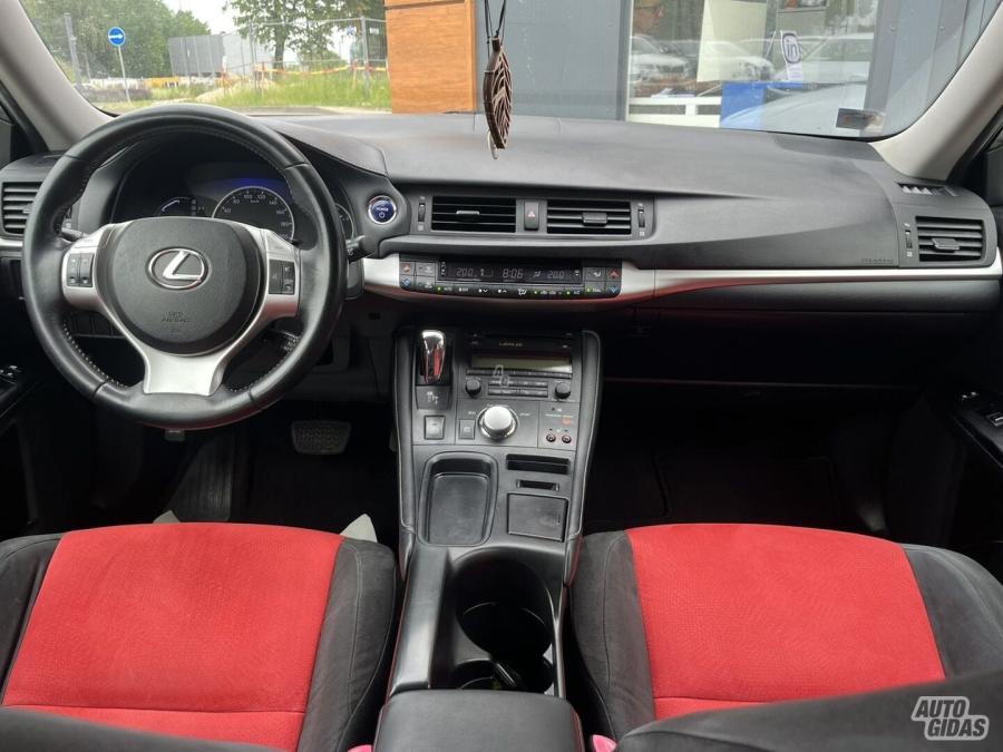 Balts Lexus CT 200h 2011 Kauņa, ar dzinēja tilpumu 1.80 L un nobraukumu 290 tūkst. km par 6299 €, foto 14 vietnē AUTOMOTO.COM.LV