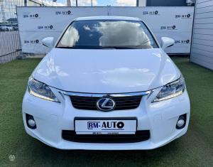 Balts Lexus CT 200h 2011 Panevēža, ar dzinēja tilpumu 1.80 L un nobraukumu 93 tūkst. km par 8500 €, foto 3 vietnē AUTOMOTO.COM.LV