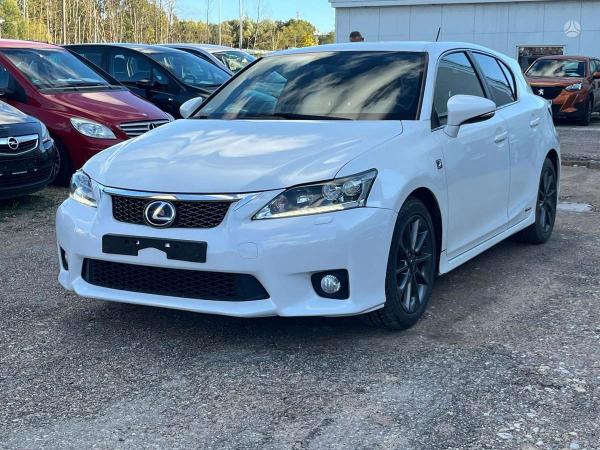 Лексус CT 200h 2012 в Утена на AUTOMOTO.COM.LV Белый Лексус CT 200h 2012 в Утена, объемом двигателя 1.80 л и пробегом 280 тыс. км за 8100 €, фото 5 на AUTOMOTO.COM.LV