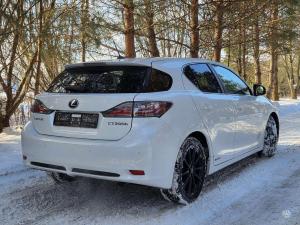 Balts Lexus CT 200h 2013 Kauņa, ar dzinēja tilpumu 1.80 L un nobraukumu 256 tūkst. km par 8250 €, foto 9 vietnē AUTOMOTO.COM.LV