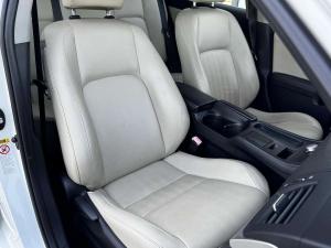 White Lexus CT 200h 2013 in Vilnius, with an engine capacity of 1.80 L and mileage of 190 thousand km for 7500 €, photo 30 on AUTOMOTO.COM.LV
