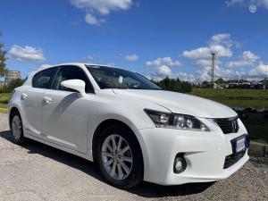 Balts Lexus CT 200h 2013 Viļņa, ar dzinēja tilpumu 1.80 L un nobraukumu 228 tūkst. km par 7950 €, foto 3 vietnē AUTOMOTO.COM.LV