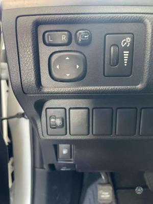 Balts Lexus CT 200h 2013 Viļņa, ar dzinēja tilpumu 1.80 L un nobraukumu 228 tūkst. km par 7950 €, foto 14 vietnē AUTOMOTO.COM.LV