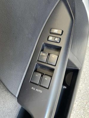Balts Lexus CT 200h 2013 Viļņa, ar dzinēja tilpumu 1.80 L un nobraukumu 228 tūkst. km par 7950 €, foto 16 vietnē AUTOMOTO.COM.LV