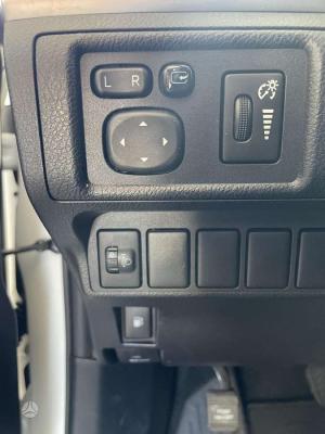 Balts Lexus CT 200h 2013 Viļņa, ar dzinēja tilpumu 1.80 L un nobraukumu 228 tūkst. km par 7950 €, foto 14 vietnē AUTOMOTO.COM.LV