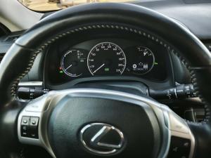 Balts Lexus CT 200h 2014 Panevēža, ar dzinēja tilpumu 1.80 L un nobraukumu 306 tūkst. km par 7600 €, foto 15 vietnē AUTOMOTO.COM.LV