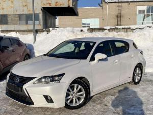 Balts Lexus CT 200h 2015 Viļņa, ar dzinēja tilpumu 1.80 L un nobraukumu 201 tūkst. km par 9600 €, foto 3 vietnē AUTOMOTO.COM.LV
