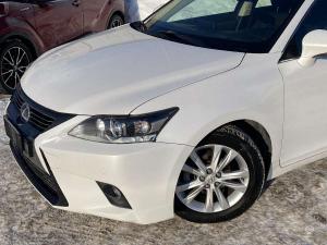 Balts Lexus CT 200h 2015 Viļņa, ar dzinēja tilpumu 1.80 L un nobraukumu 201 tūkst. km par 9600 €, foto 4 vietnē AUTOMOTO.COM.LV