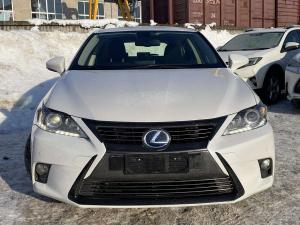 Balts Lexus CT 200h 2015 Viļņa, ar dzinēja tilpumu 1.80 L un nobraukumu 201 tūkst. km par 9600 €, foto 5 vietnē AUTOMOTO.COM.LV