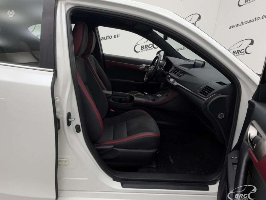 Balts Lexus CT 200h 2020 Viļņa, ar dzinēja tilpumu 1.80 L un nobraukumu 30 tūkst. km par 17200 €, foto 6 vietnē AUTOMOTO.COM.LV