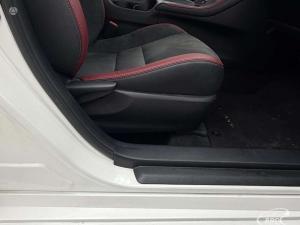 Balts Lexus CT 200h 2020 Viļņa, ar dzinēja tilpumu 1.80 L un nobraukumu 30 tūkst. km par 17200 €, foto 8 vietnē AUTOMOTO.COM.LV