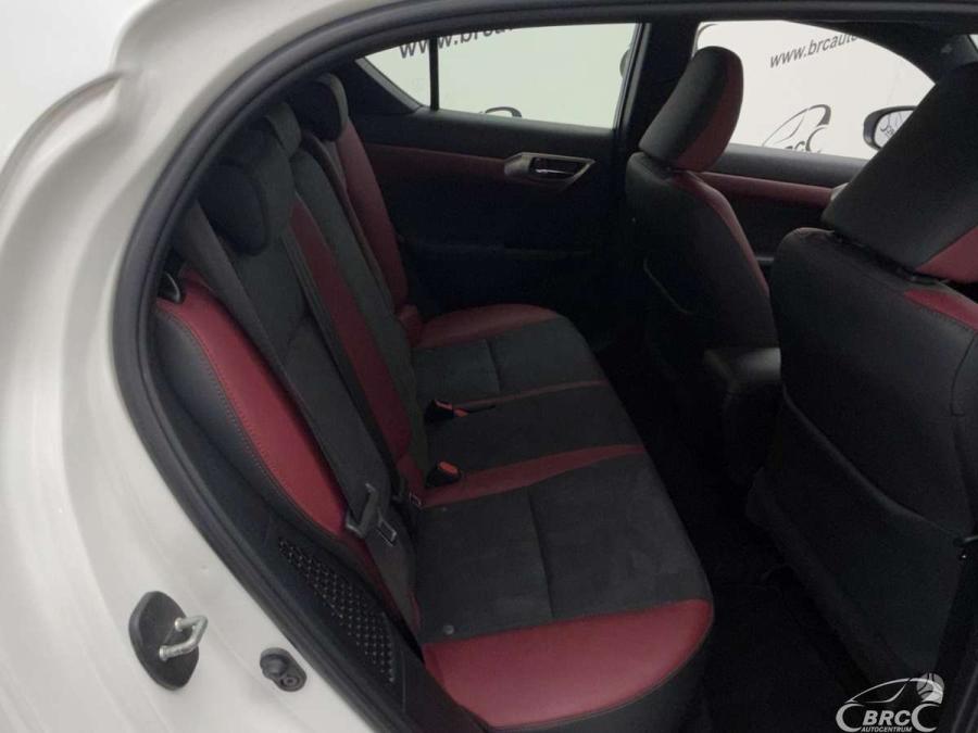 Balts Lexus CT 200h 2020 Viļņa, ar dzinēja tilpumu 1.80 L un nobraukumu 30 tūkst. km par 17200 €, foto 12 vietnē AUTOMOTO.COM.LV