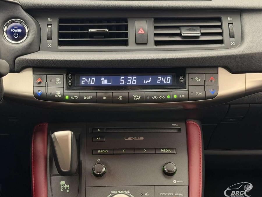 Balts Lexus CT 200h 2020 Viļņa, ar dzinēja tilpumu 1.80 L un nobraukumu 30 tūkst. km par 17200 €, foto 18 vietnē AUTOMOTO.COM.LV